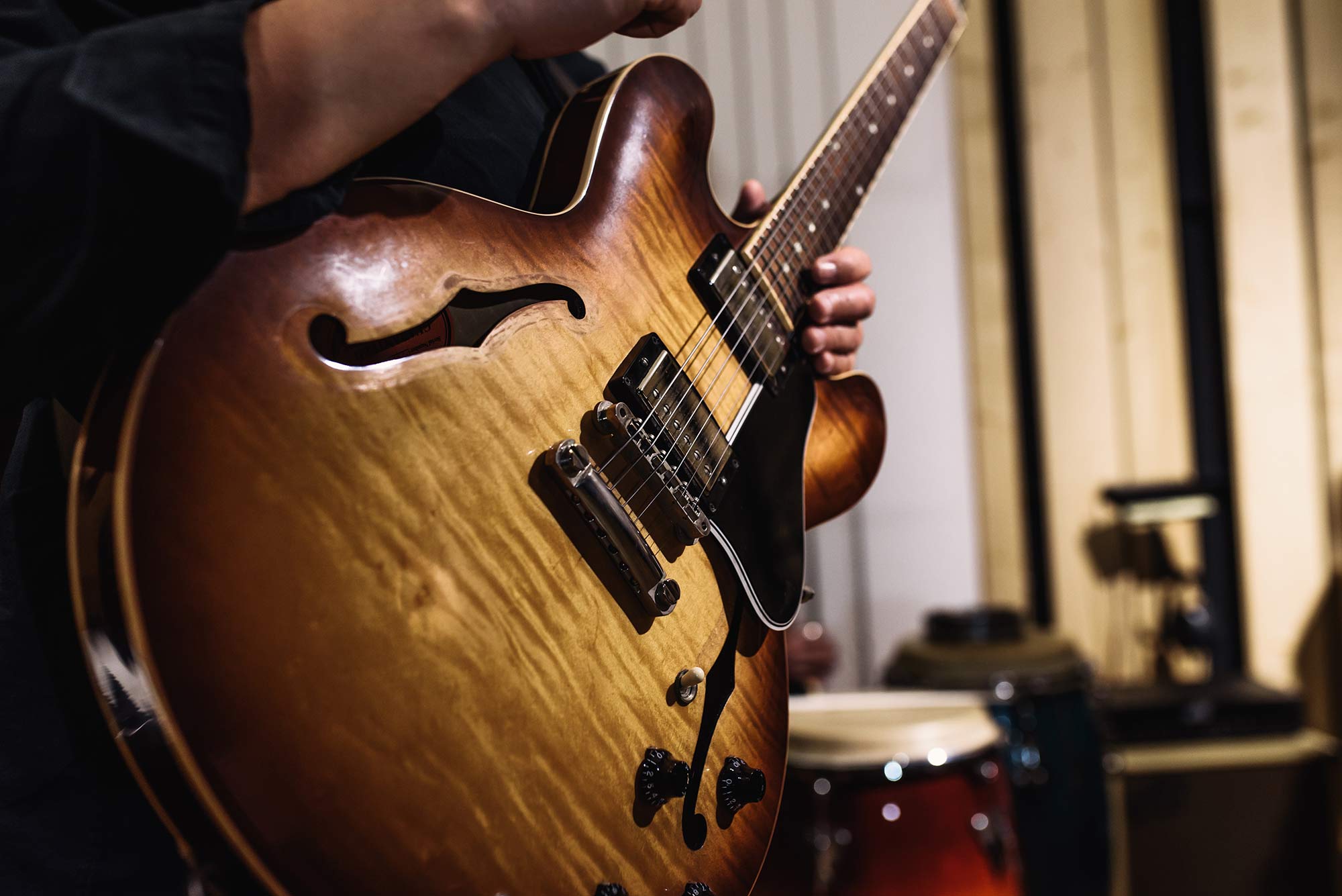 What Electric Guitars Are Made Of And Why It Matters - Guitar River