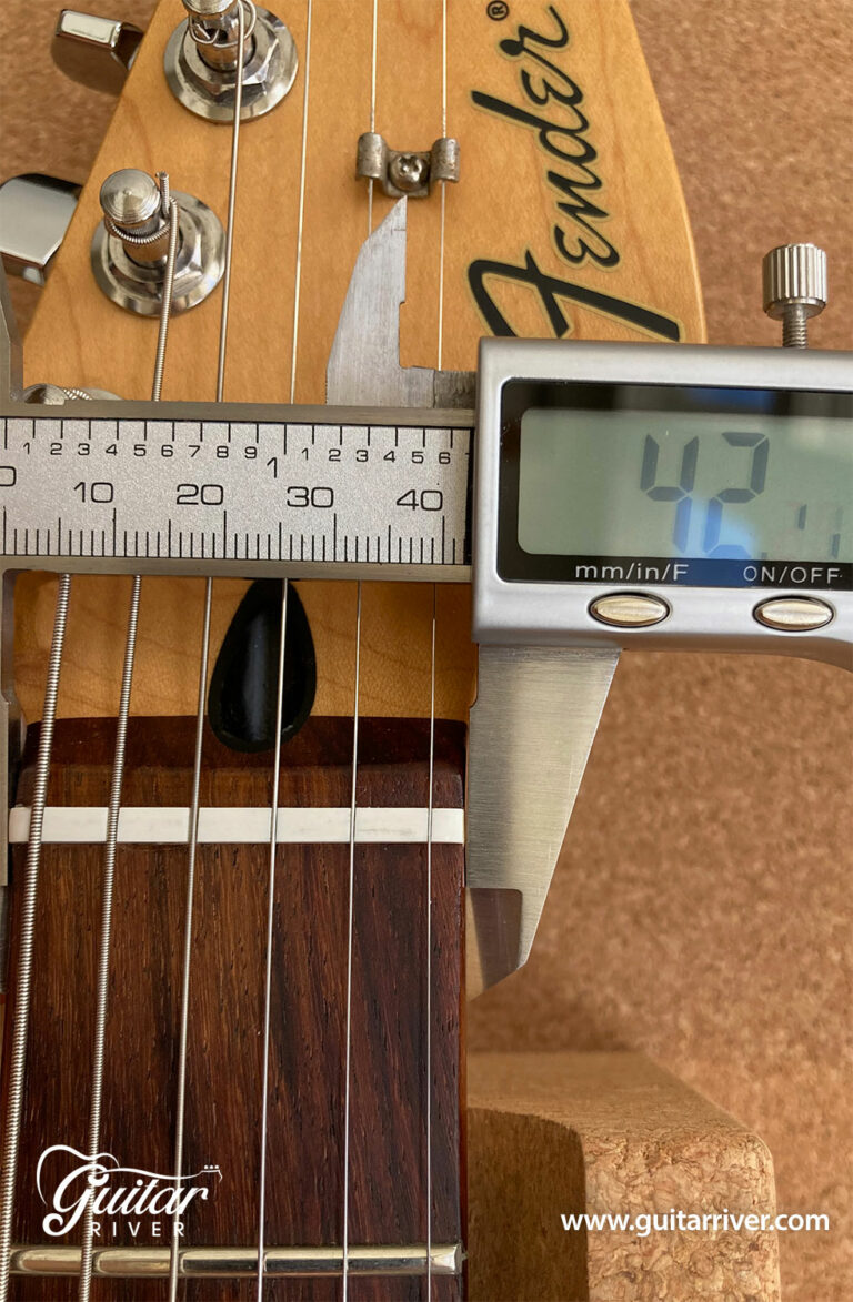The Definitive Guide to Electric Guitar Dimensions - Guitar River